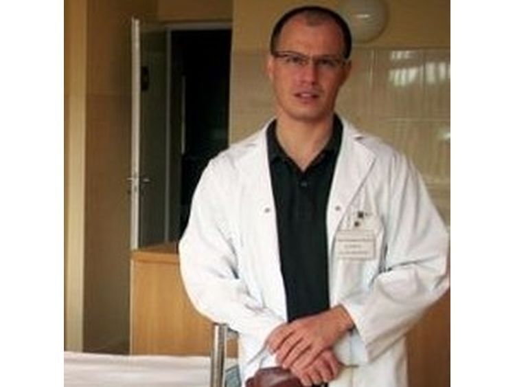 Dr n. med. Tomasz Rutkowski - Estheticon.pl